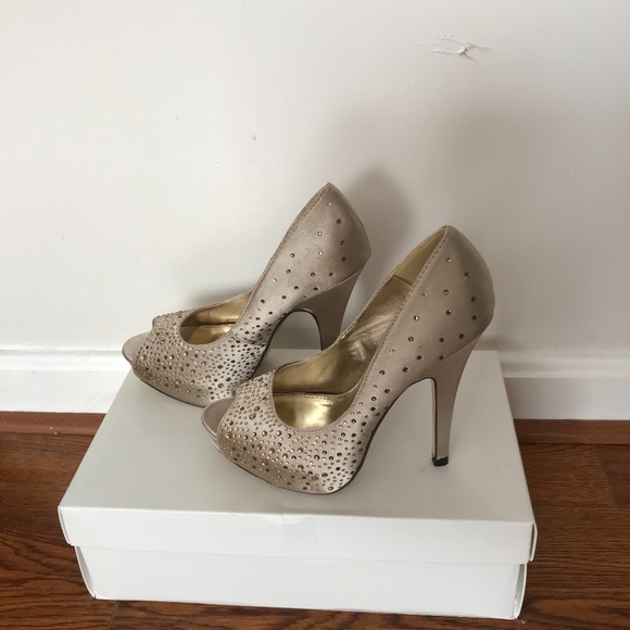 Express | Shoes | New Express Heels Natutal Satin | Poshmark